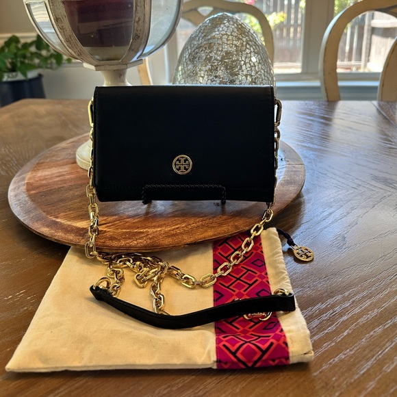 Tory Burch | Bags | Tory Burch Saffiano Leather Cross Body Bag | Poshmark